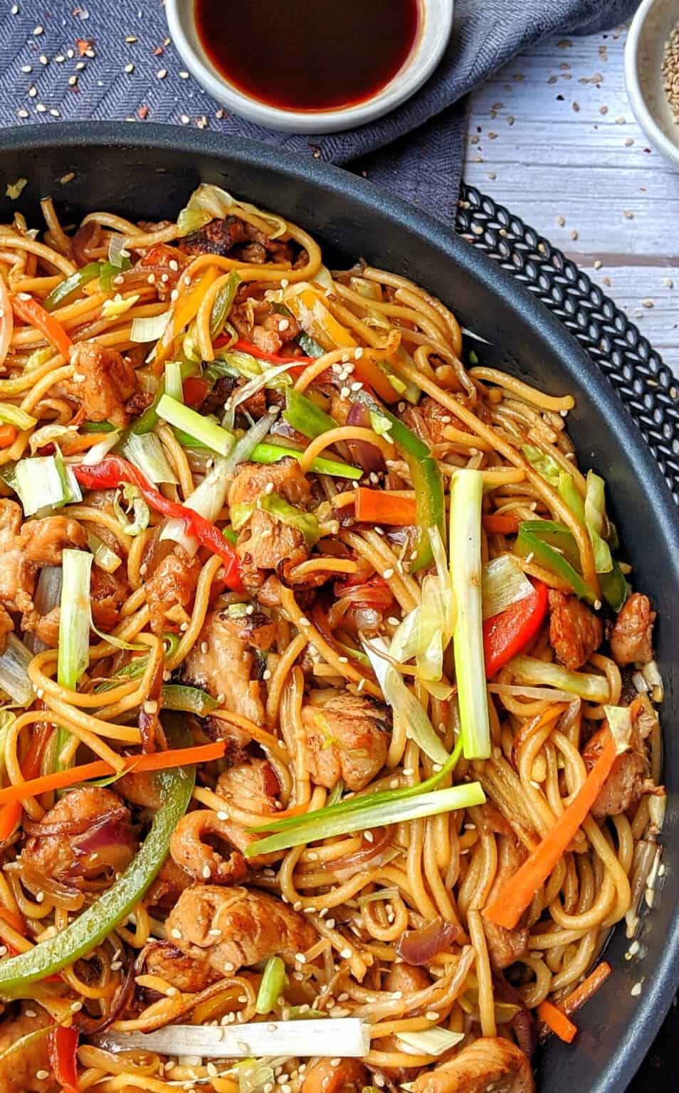 Asiatisches Gericht Mit Hhnchen